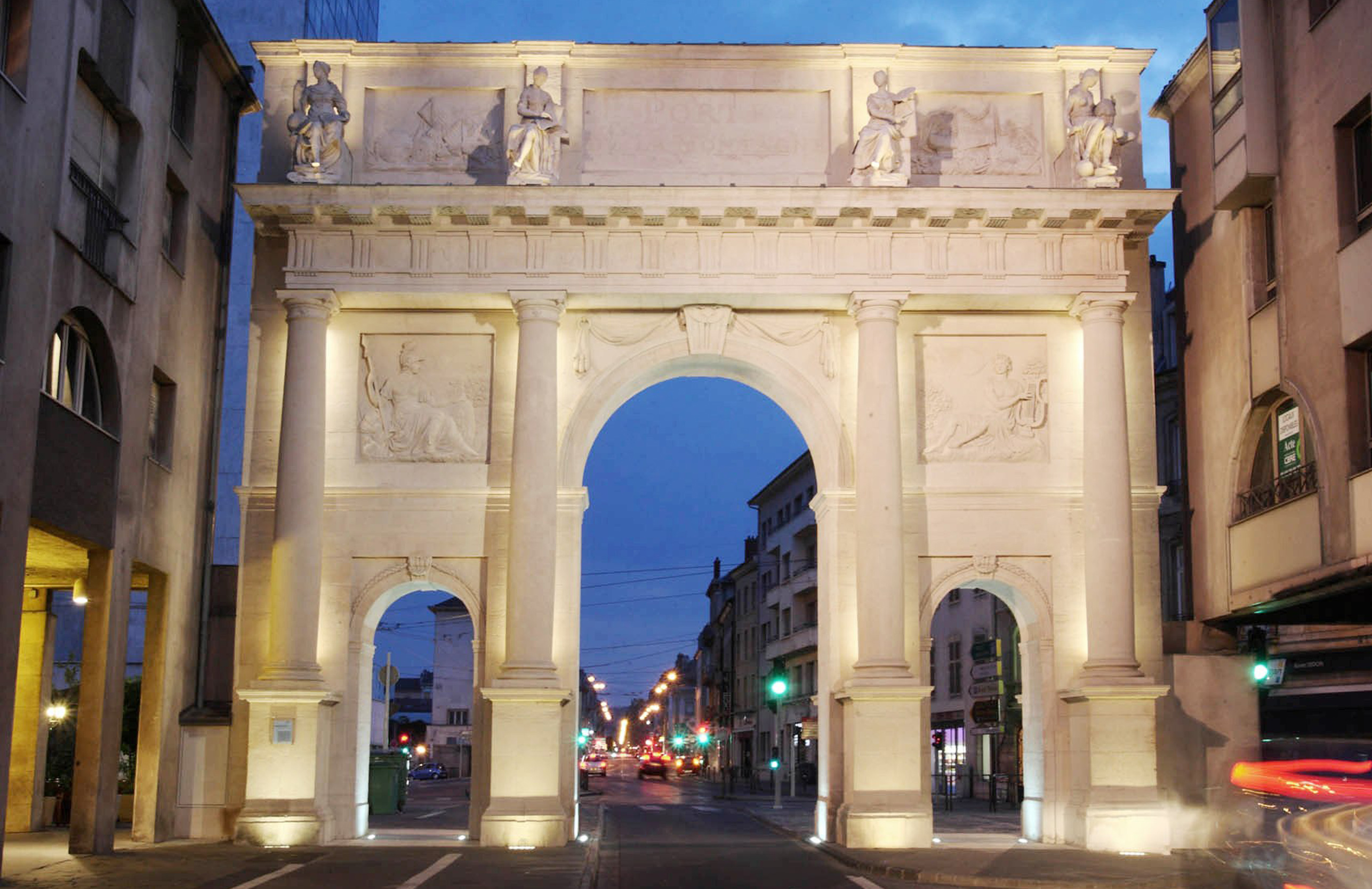 Porte Stanislas - Nancy - Agence Pierre-Yves Caillault ACMH